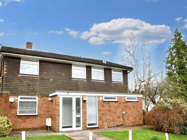 4 Bedroom Detached House For Rent In Northwood