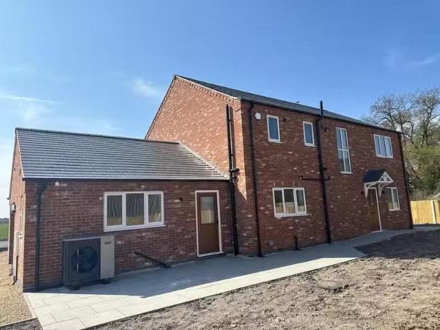 4 bedroom detached house for rent in New Bank End Road, Finnin.