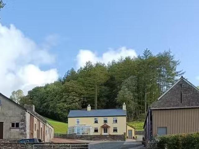 4 bedroom detached house for rent in Soar, Brecon, Powys. LD3