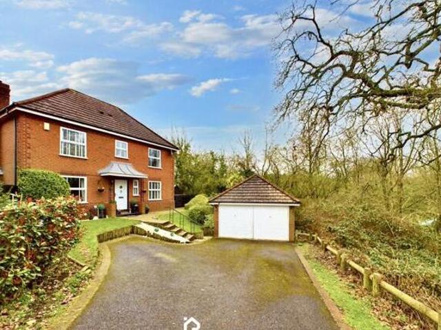 4 Bedroom Detached House For Rent In Solihull