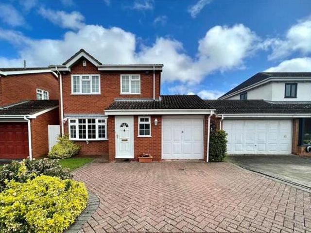 4 Bedroom Detached House For Rent In Solihull, West Midlands