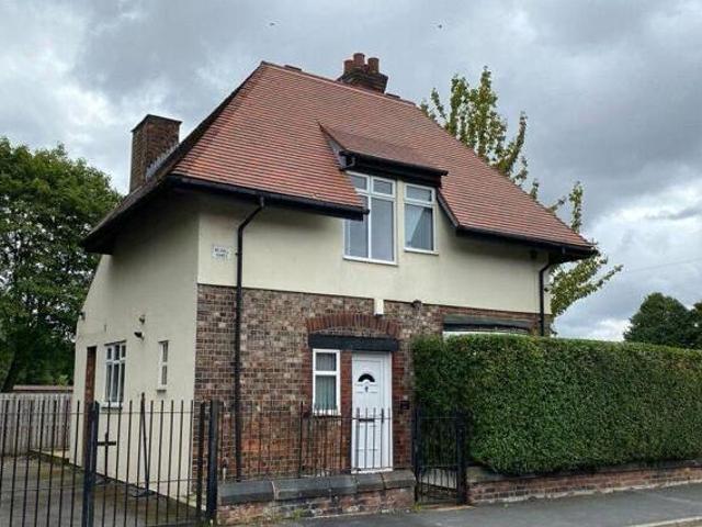 4 Bedroom Detached House For Rent In Salford, Greater Manchester