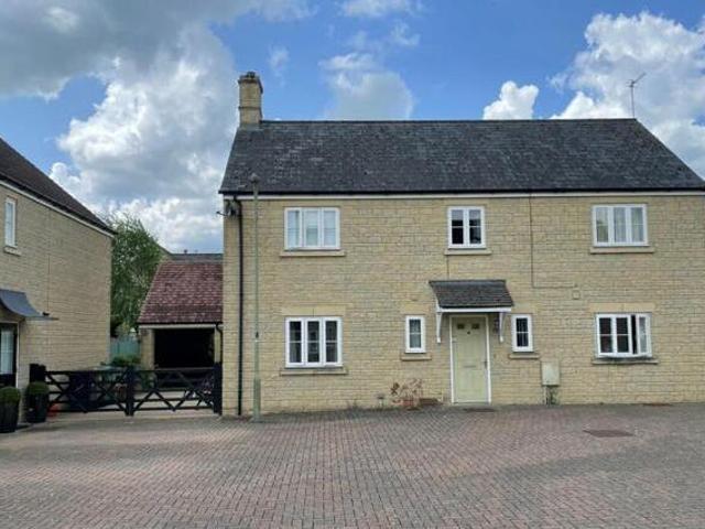 4 Bedroom Detached House For Rent In Shrivenham, Swindon