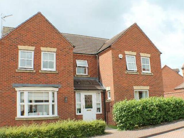 4 bedroom detached house for rent in Sixpence Close Westwood Heath CoventryCV4