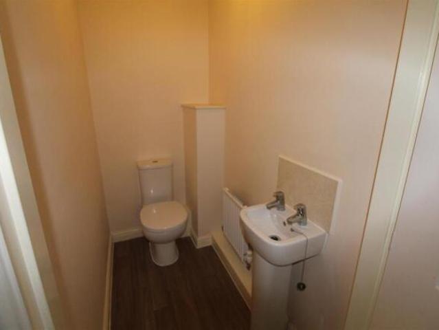 4 bedroom detached house for rent in Sky Lark Close, Lostock, Bolton, BL6