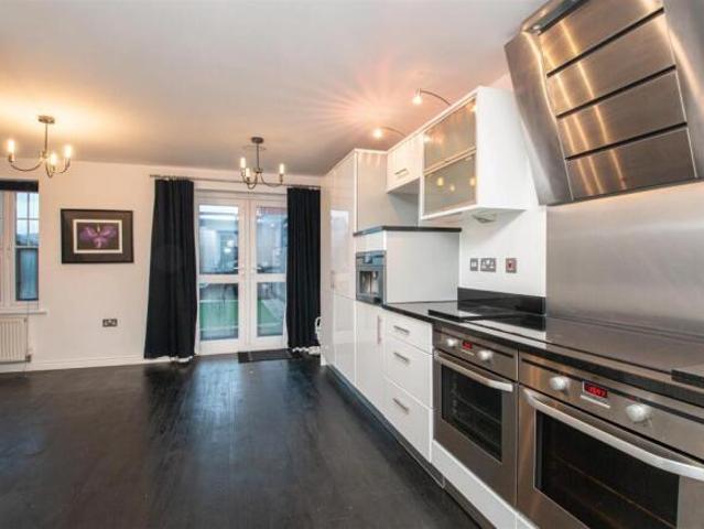 4 bedroom detached house for rent in Skye Crescent, Newton Leys, Milton Keynes, MK3