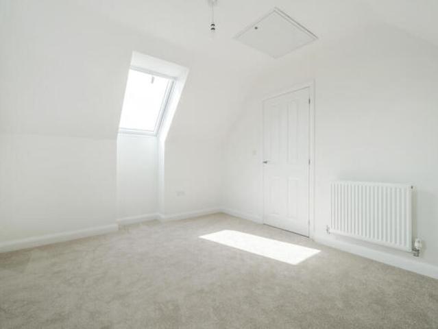 4 bedroom detached house for rent in Spotlight Road, ME20