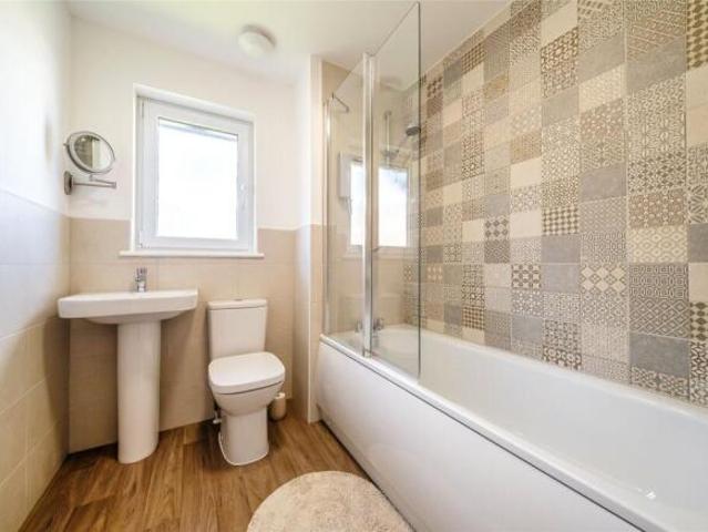 4 bedroom detached house for rent in St Aidens Place, Edinburgh, Midlothian, EH16