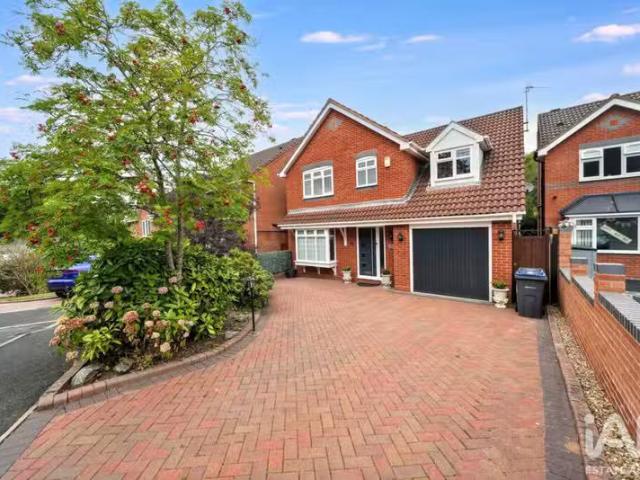4 bedroom detached house for rent in Stacey Grange Gardens, Bi.