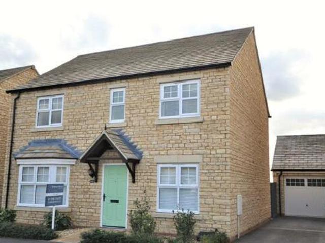 4 Bedroom Detached House For Rent In Stamford