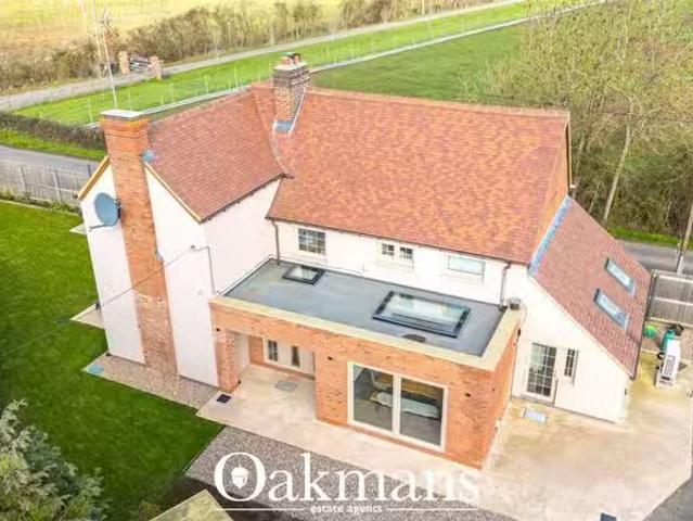 4 bedroom detached house for rent in Stockwood, Redditch, Worc.