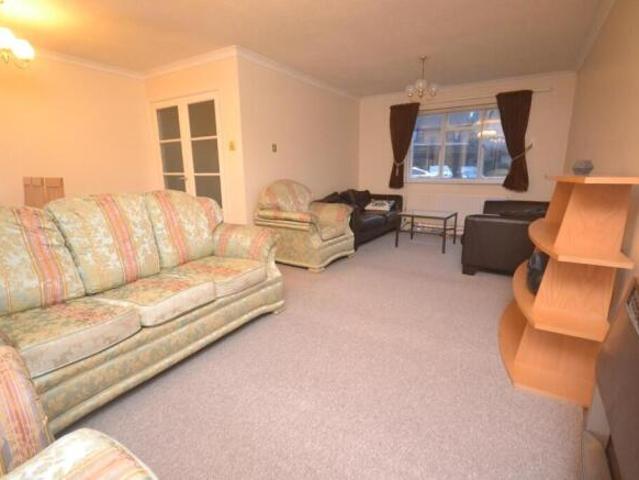 4 bedroom detached house for rent in Stockbury Close, Lower Earley, RG6