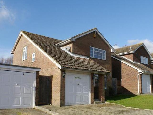 4 Bedroom Detached House For Rent In Storrington