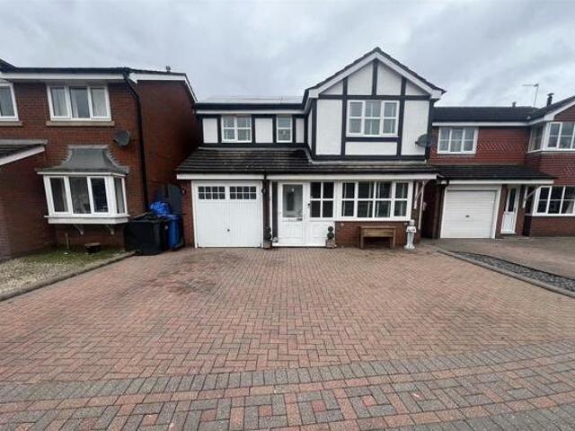 4 Bedroom Detached House For Rent In Stretton