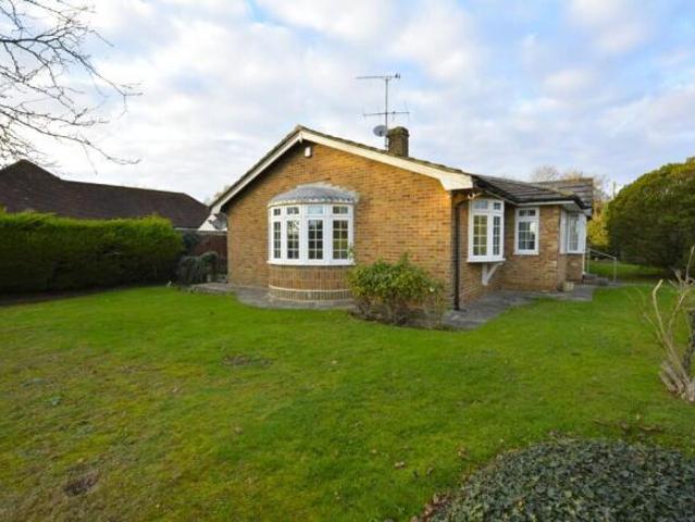 4 bedroom detached house for rent in Swallows Cross, Brentwood, Essex, CM15