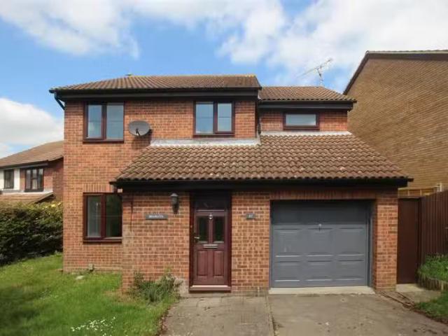 4 bedroom detached house for rent in Sweet Mead, Saffron Walde.
