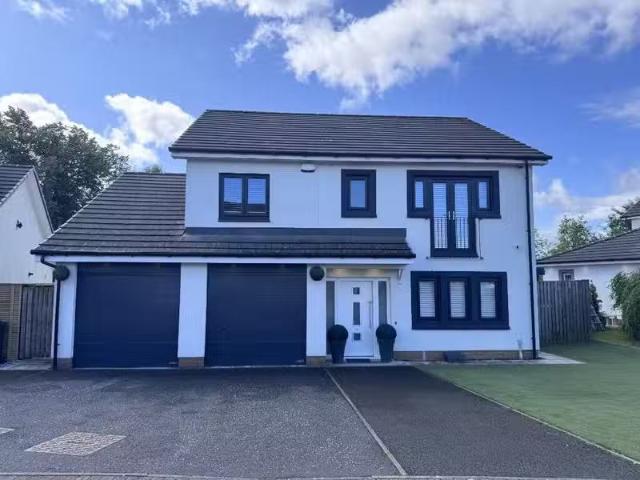 4 bedroom detached house for rent in P2624 16 Heatherbank Av.