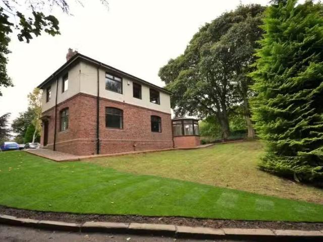 4 bedroom detached house for rent in Potterhouse Lane, Pity Me.