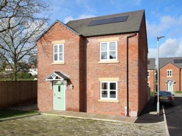 4 Bedroom Detached House For Rent In Parkway