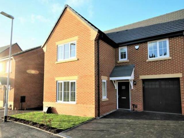 4 Bedroom Detached House For Rent In Preston