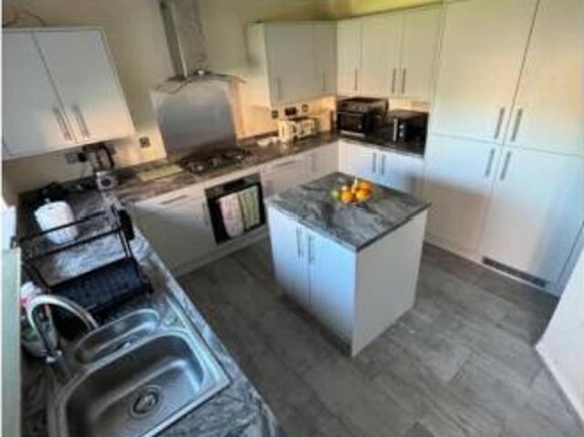 4 bedroom detached house for rent in Principal Rise, York, YO24