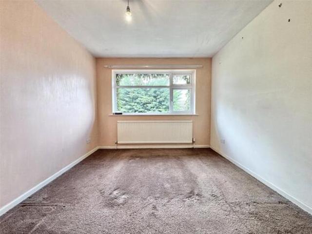4 bedroom detached house for rent in Prinknash Road, Bedford, Bedfordshire, MK41