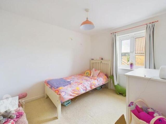 4 bedroom detached house for rent in Raven Croft, Cringleford, Norwich, NR4