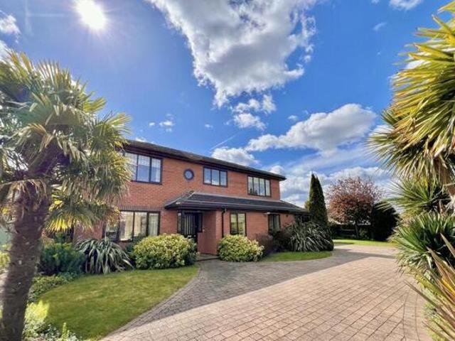 4 Bedroom Detached House For Rent In Radcliffe on trent