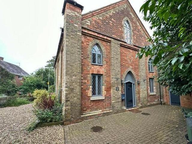 4 Bedroom Detached House For Rent In Woburn, Milton Keynes