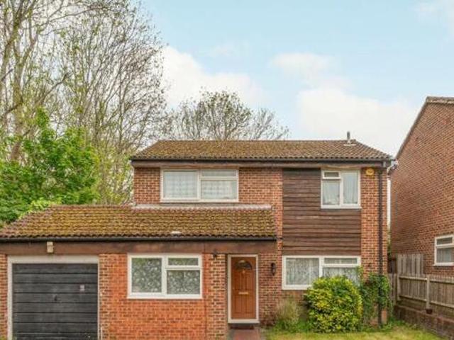 4 Bedroom Detached House For Rent In Worcester Park