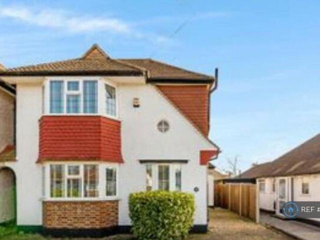 4 Bedroom Detached House For Rent In Worcester Park
