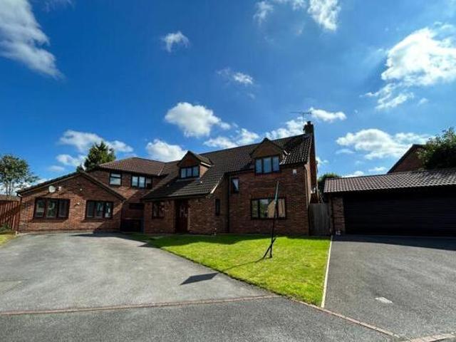 4 Bedroom Detached House For Rent In Worsley