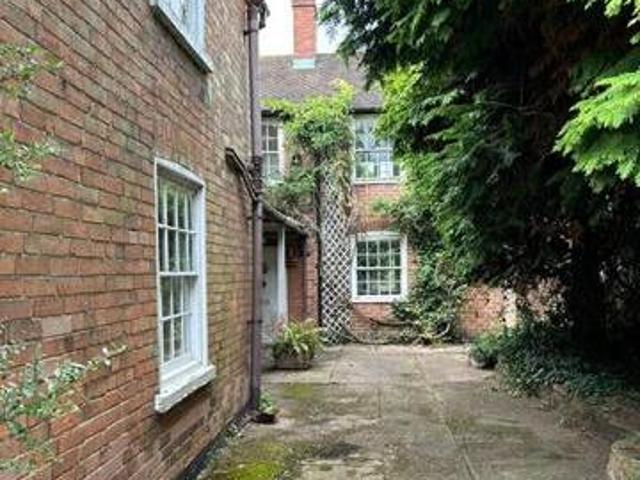 4 Bedroom Detached House For Rent In West Bridgford, Nottingham