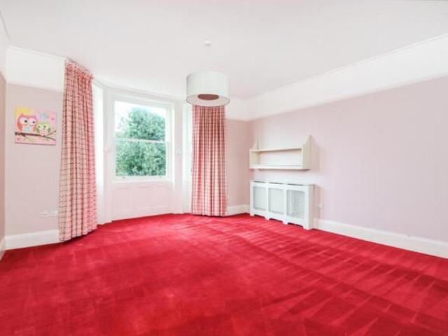 4 bedroom detached house for rent in West Drive Brighton BN2