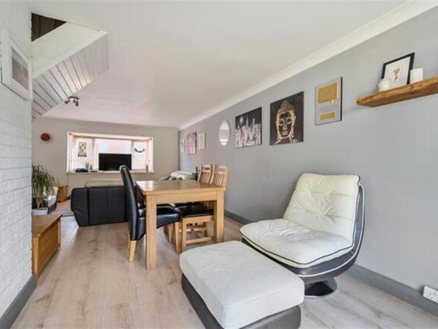 4 bedroom detached house for rent in Westbourne Terrace, Reading, RG30