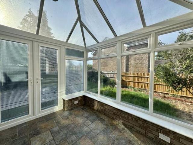 4 bedroom detached house for rent in Westrope Way, Bedford, MK41