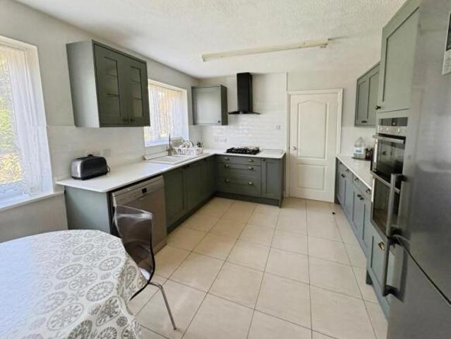 4 bedroom detached house for rent in Wincanton Hill, Bletchley, Milton Keynes, MK3