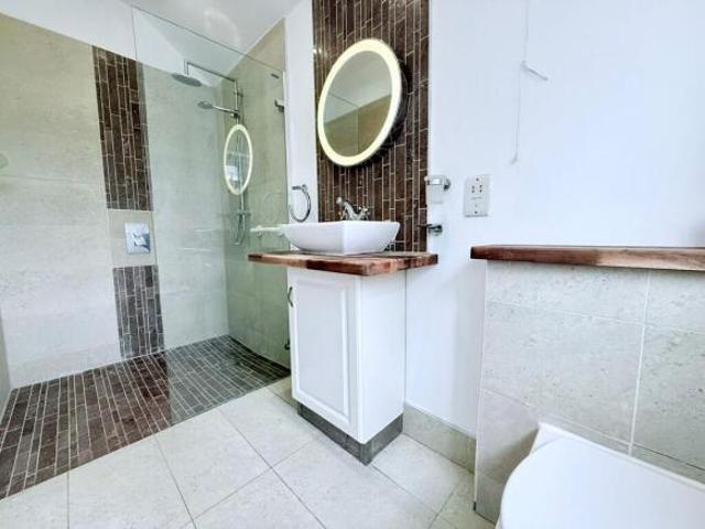 4 bedroom detached house for rent in Tabors Avenue, Great Baddow, Chelmsford, CM2