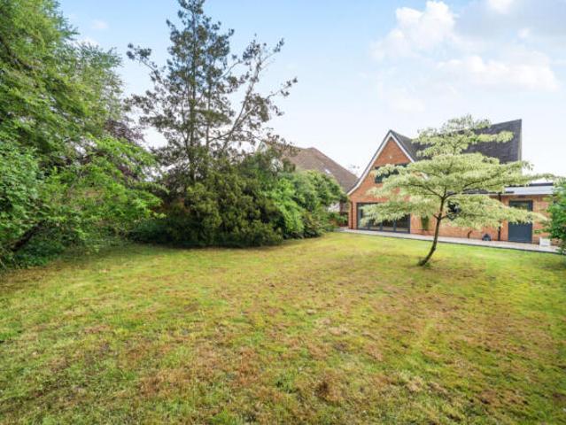 4 bedroom detached house for rent in Teg Down Meads, Winchester, Hampshire, SO22