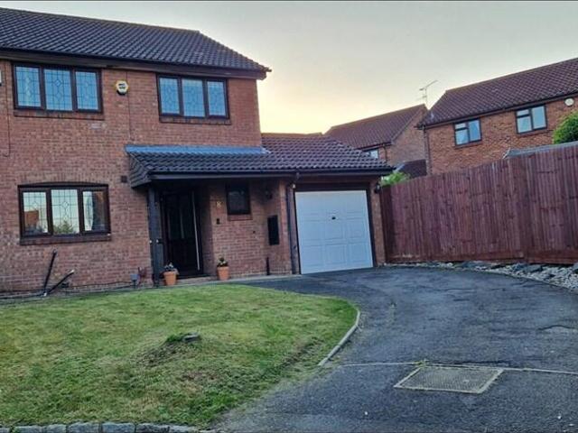 4 bedroom detached house for rent in Thanington Way, Earley, Reading, RG6
