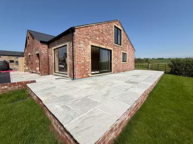 4 bedroom detached house for rent in The Stables Barrack Fold.