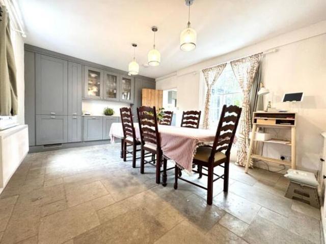 4 bedroom detached house for rent in The Square, Birchington, Kent, CT7