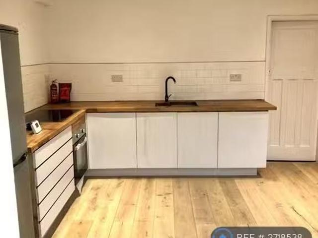 4 bedroom detached house for rent in Trevenna Road, Bristol, BS3