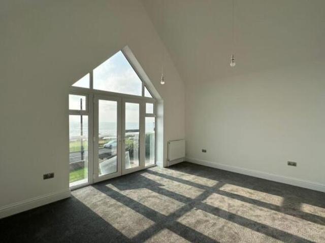 4 bedroom detached house for rent in Victoria Parade, Ramsgate, Kent, CT11