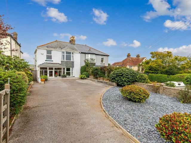 4 bedroom semi detached house for sale