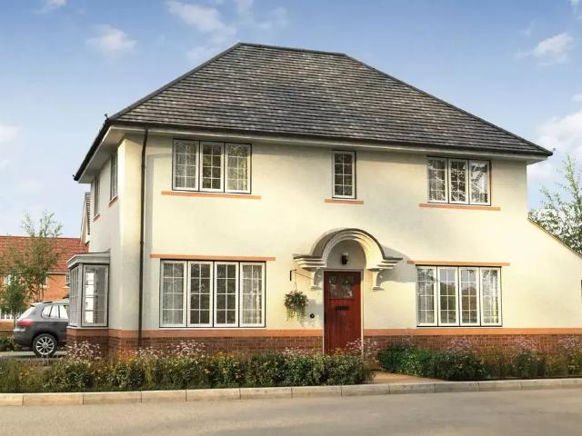 4 bedroom detached house for sale