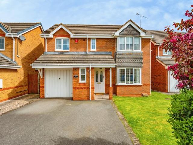4 bedroom detached house for sale