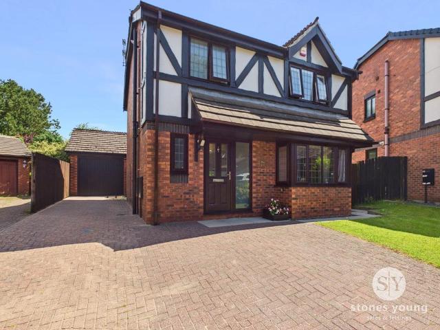 4 bedroom detached house for sale