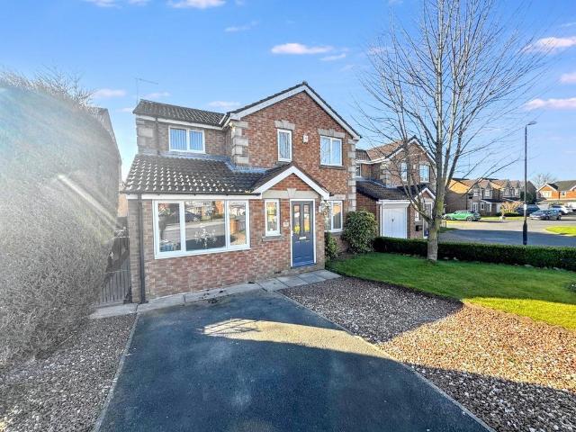 4 bedroom detached house for sale