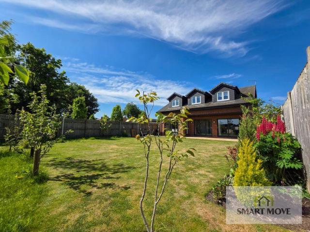 4 bedroom detached house for sale